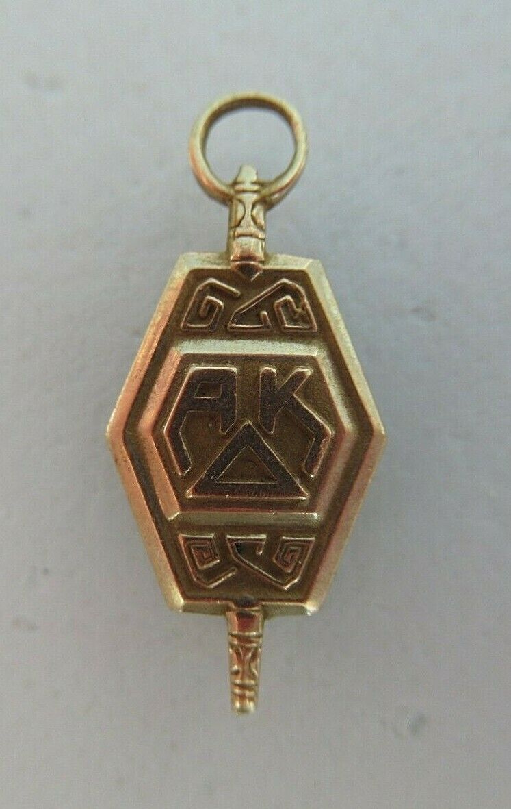 USA FRATERNITY PIN ALPHA KAPPA DELTA. MADE IN GOLD. NAMED. 1632 ...