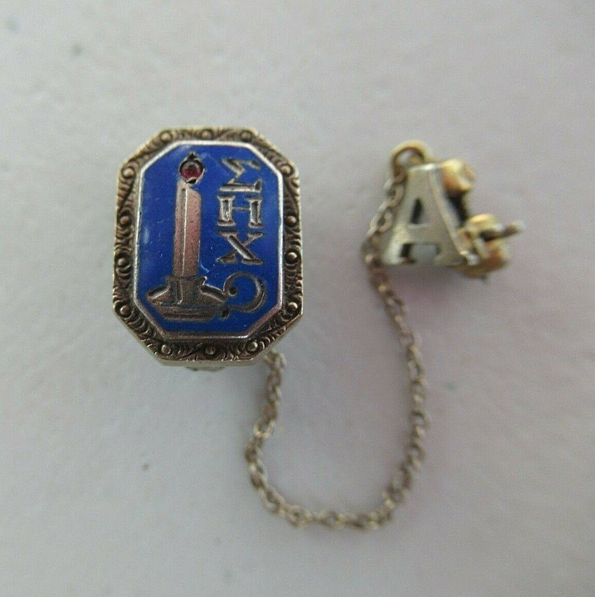 USA FRATERNITY PIN SIGMA ETA CHI. MADE IN GOLD. NAMED. 1540 ...